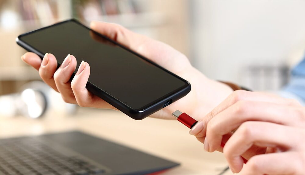BREAKING: Europe mandates USB Type-C port for all phones (even iPhones ...