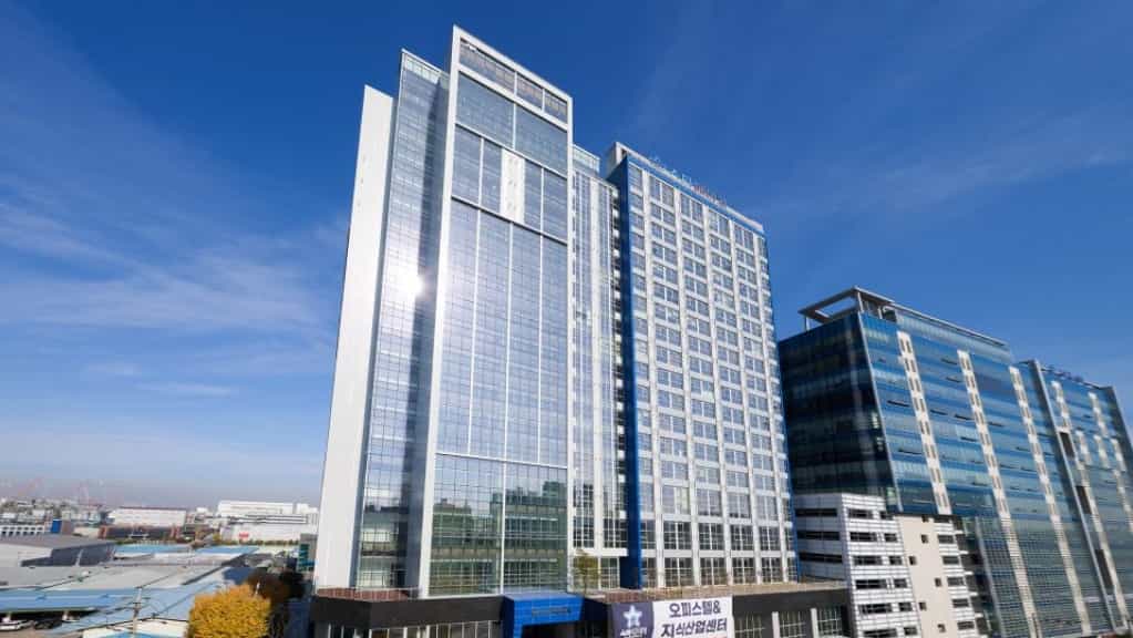 Samsung launches Hope Bridge center to empower youth - Sammy Fans