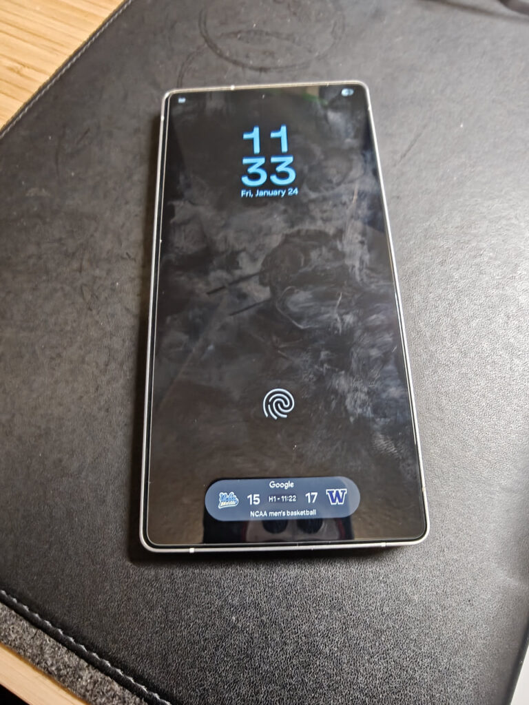 Galaxy S25 brings Live Activities to AOD with One UI 7 Now Bar - Sammy Fans